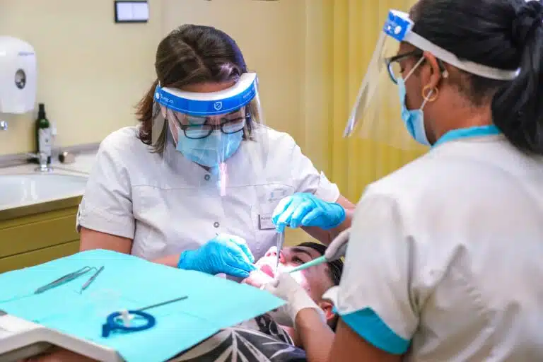 What Is Oral Thrush And How Is It Treated? - Smile Cliniq